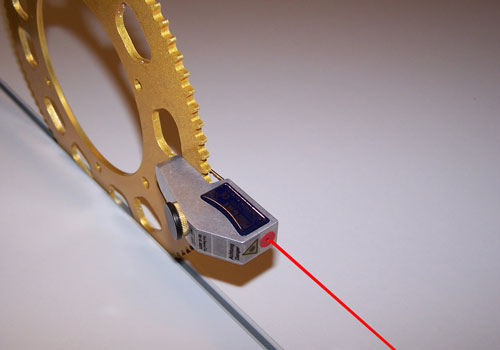 Laser tool for chain alignment of 219 sprockets (4 mm wide) uit ...